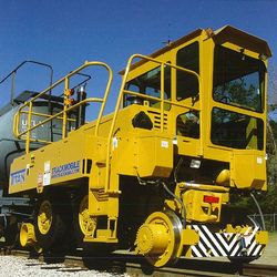 Trackmobile and BOSS Railcar Movers For Sale In Chicago | Voss